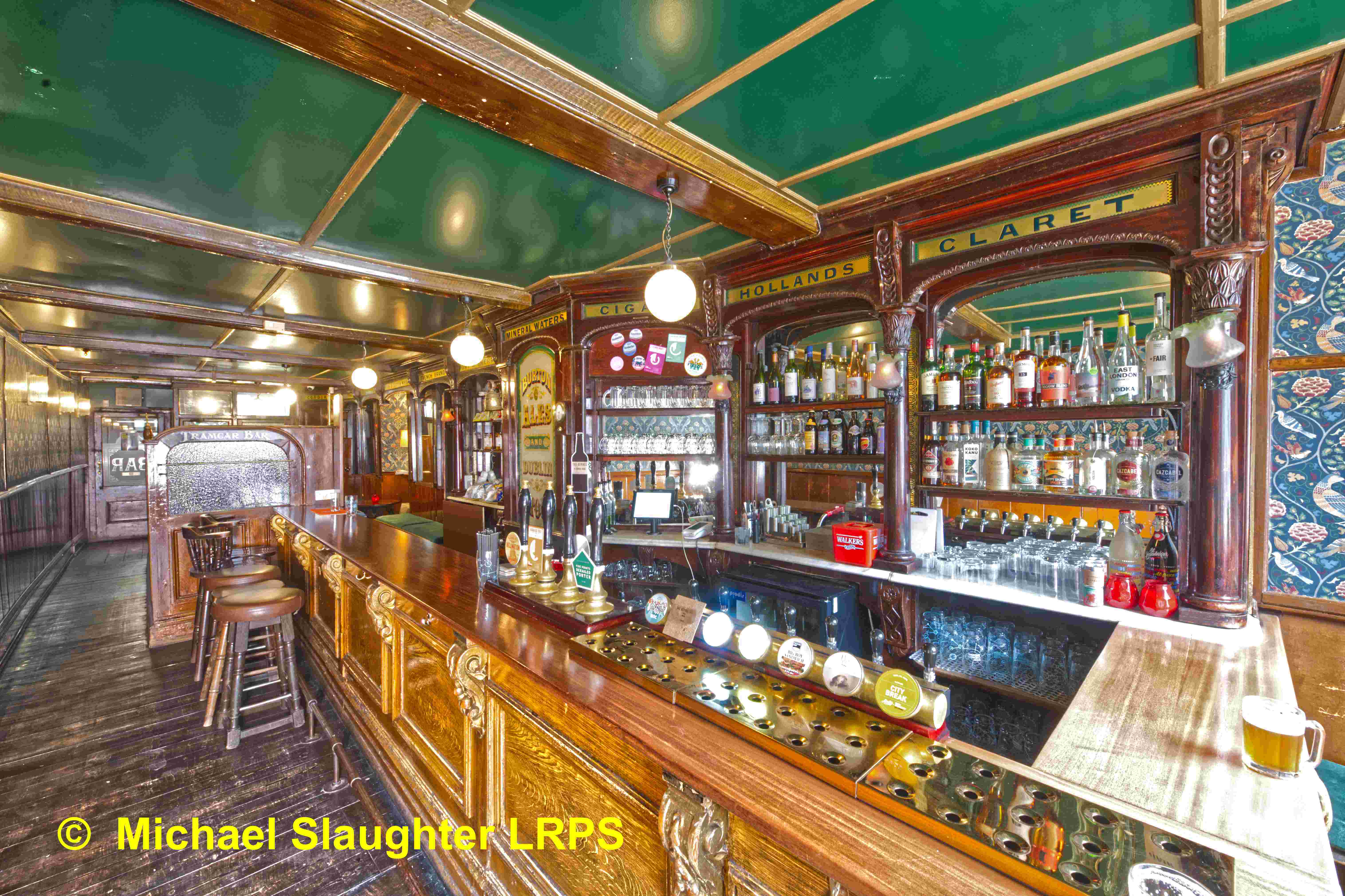 Kings Head, Bristol - Historic Pub with Victorian