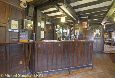 CAMRA | Queen's Head, Pinner - Grade II Listed 16th-cen